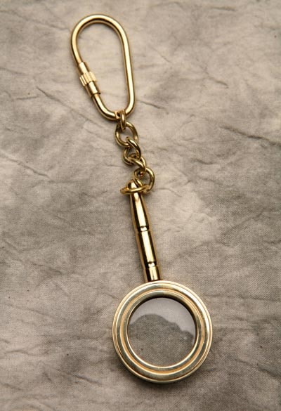 Magnifier Key Ring - Globe Imports